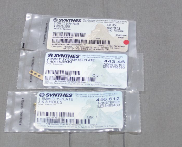Synthes Assorted Plates - Lot Of 3 (R31) - Apexx Solutions