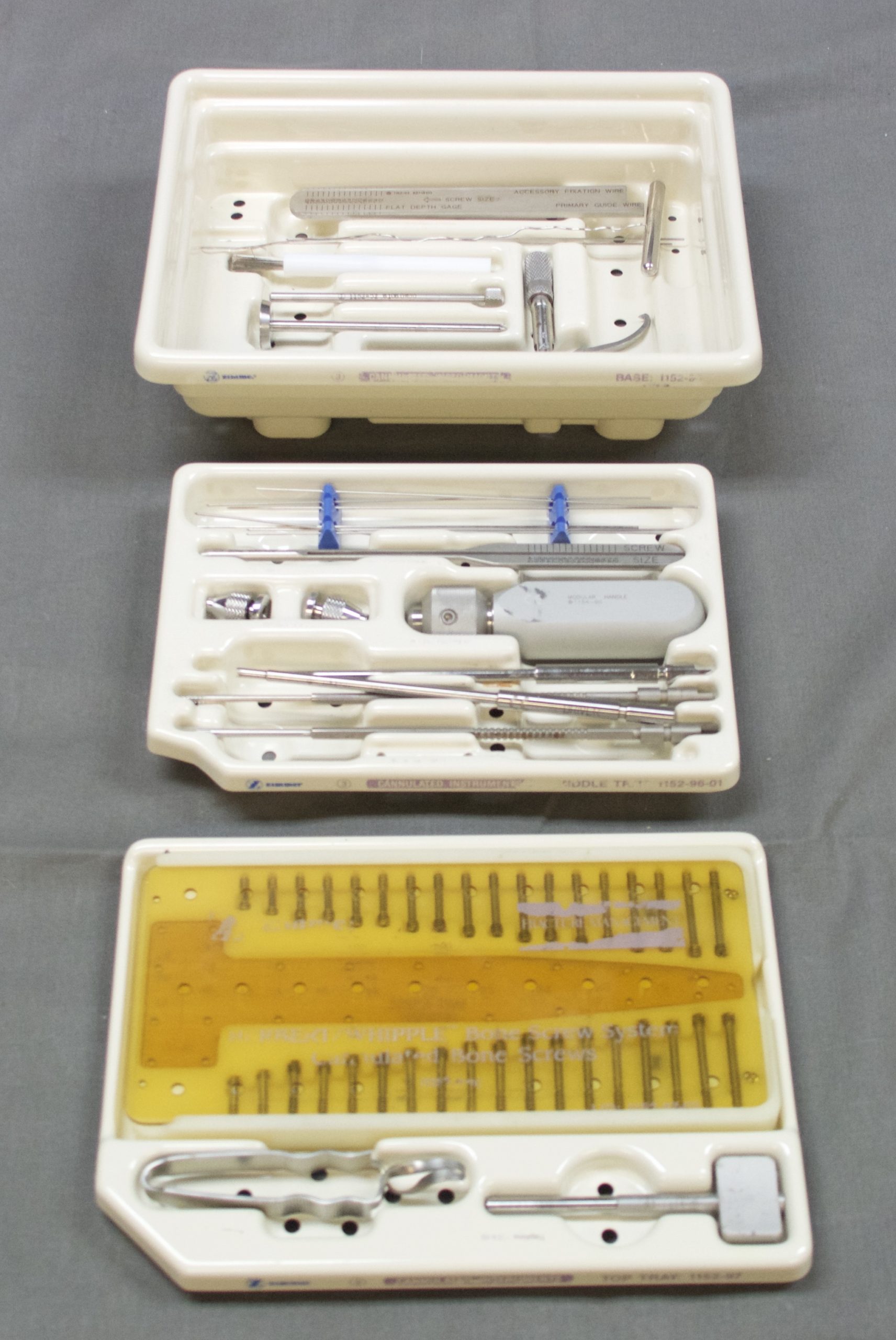 Synthes Trochanter Stabilizer Plate Set (R29) - Apexx Solutions